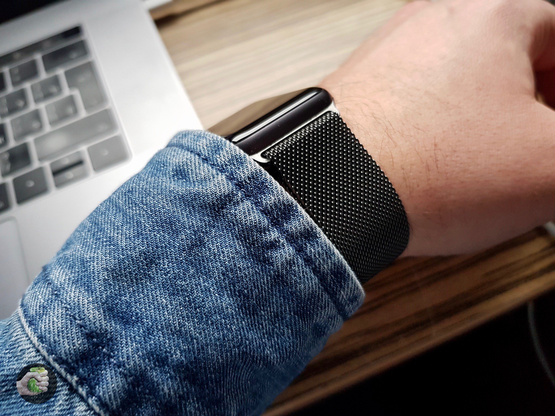 Вещь дня: миланский сетчатый браслет для Apple Watch — Wylsacom